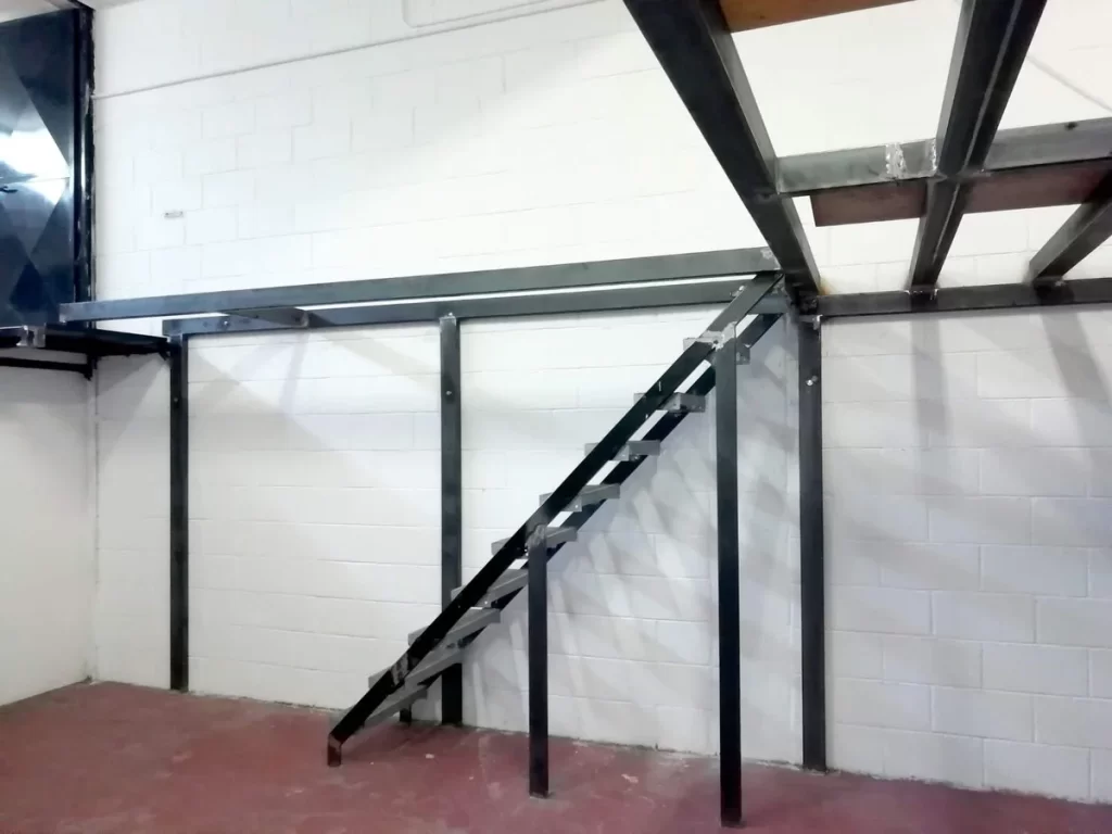 Soppalchi in ferro per garage Torino - Fabbro Torino